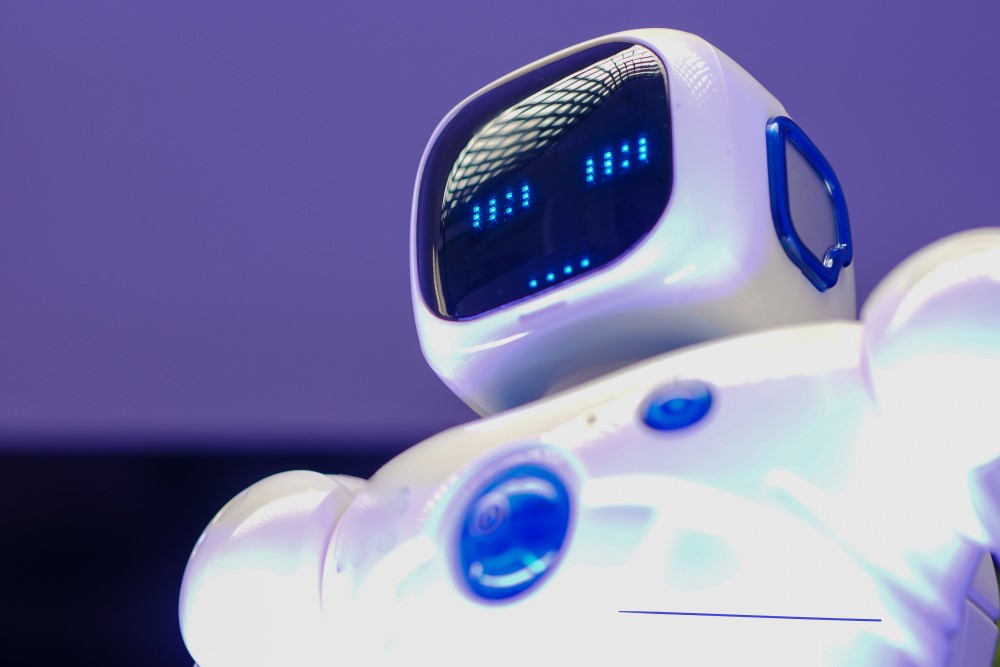 Good bot, bad bot | Queen's Gazette